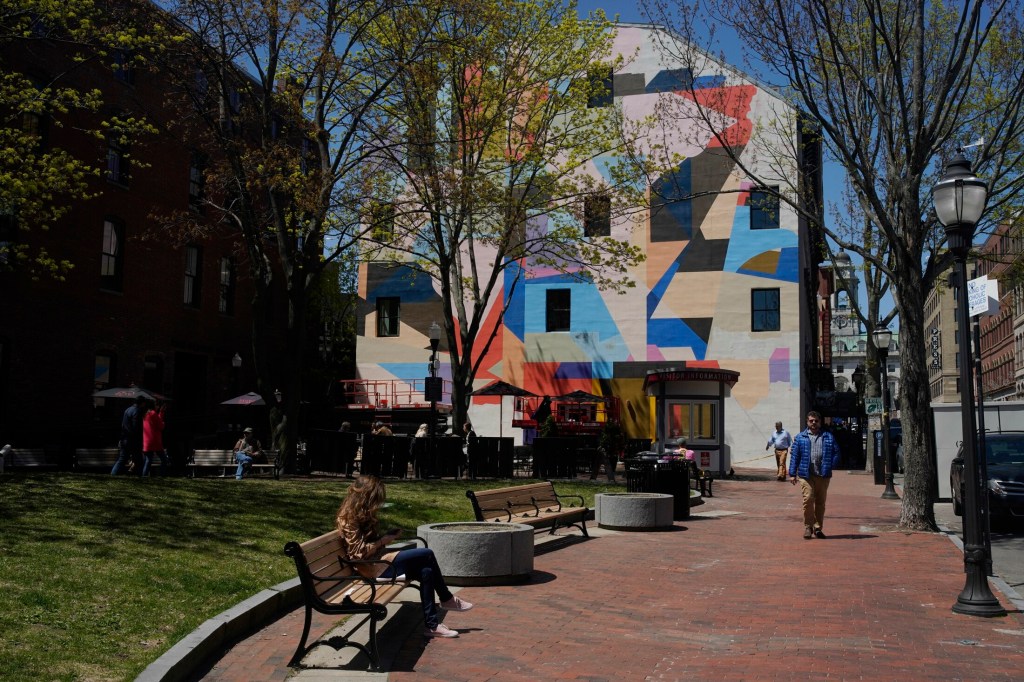 New abstract mural adds a dash of color to Portland’s historic Old Port
