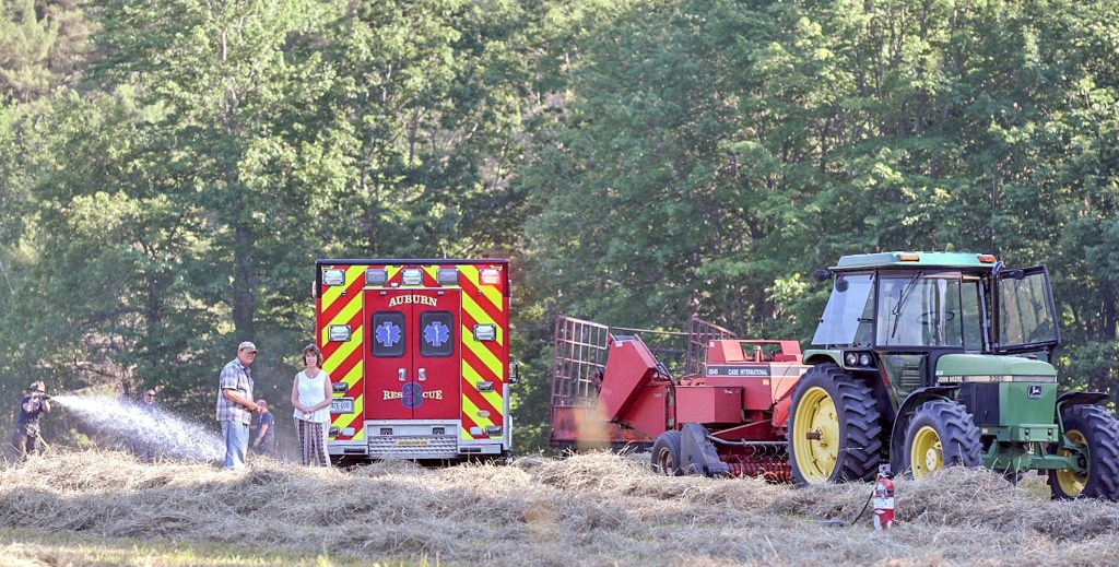 Auburn man collapses while fighting hay fire in his field