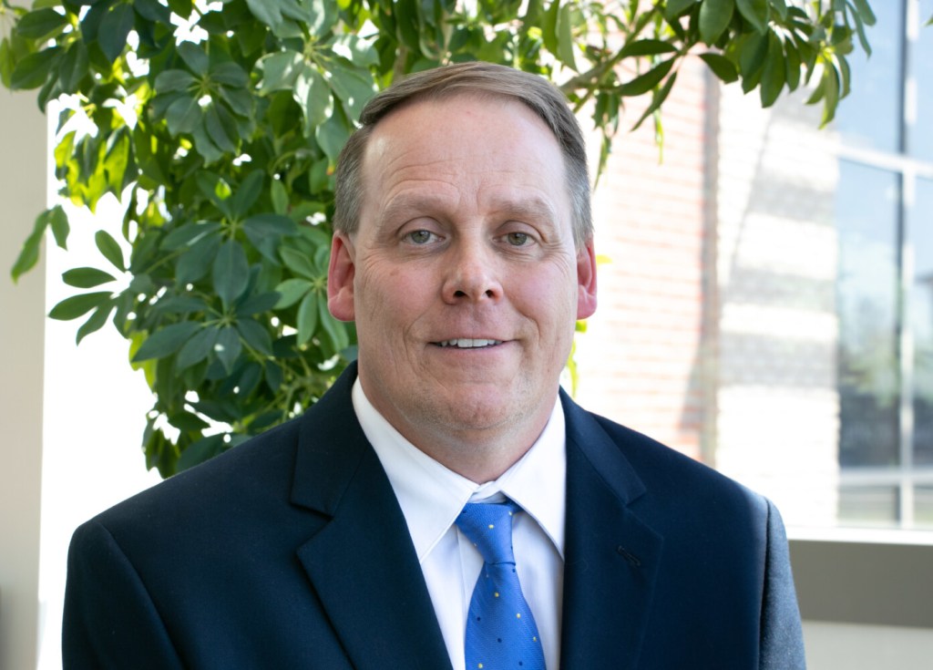 Rob Taylor one of three for Maine Teacher of the Year