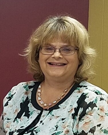 Town Manager Rhonda Irish announces retirement