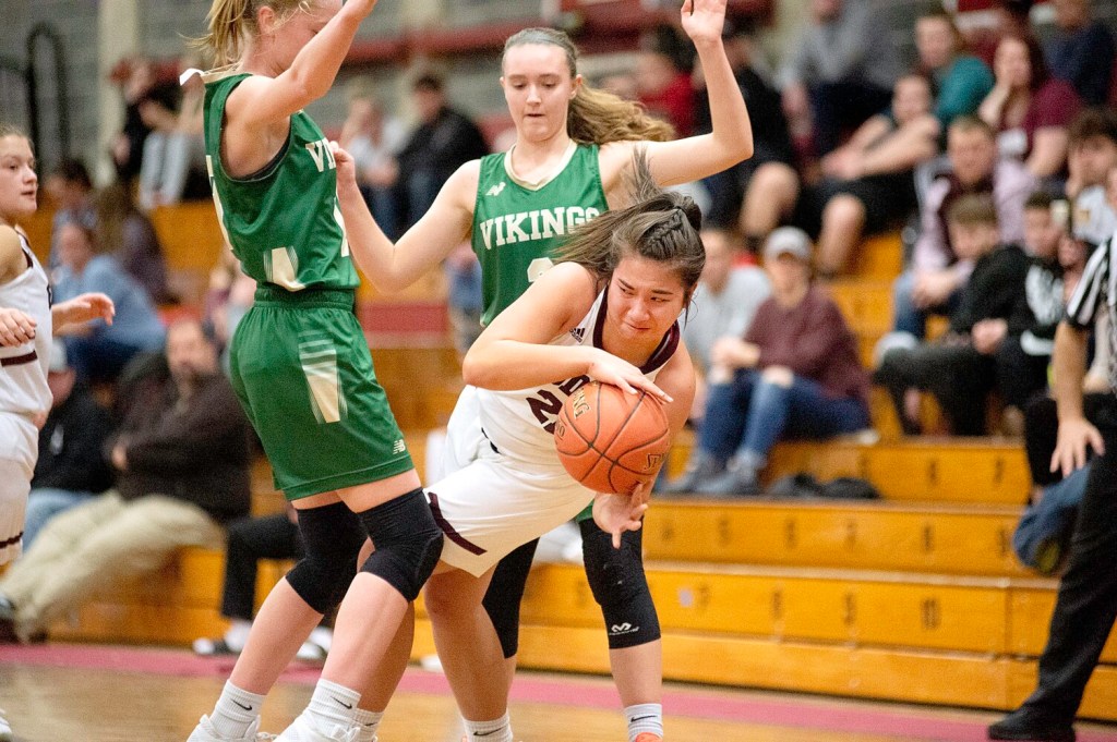 H.S. Basketball Notes: Vikings know how to use press credentials