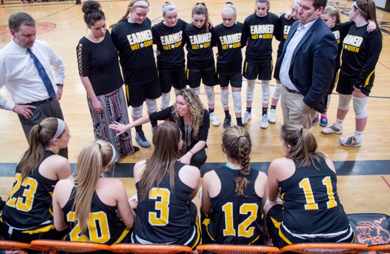 Girls basketball: Pre-game speeches help set quick tone for Maranacook