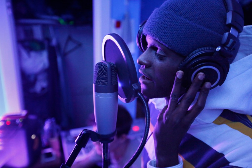 Do-it-yourself music makers dare to dream