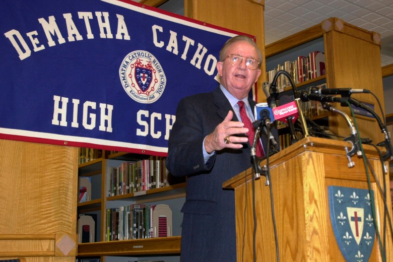 Legendary high school coach Morgan Wootten dies at 88