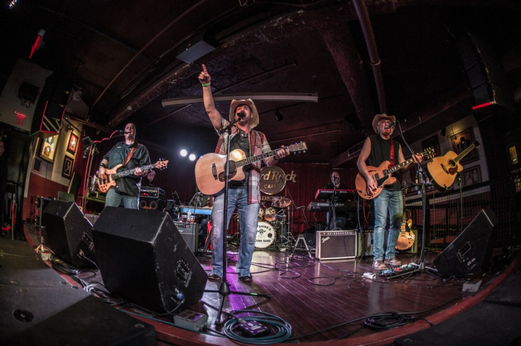 Lucky Clark On Music: Bob Catalano