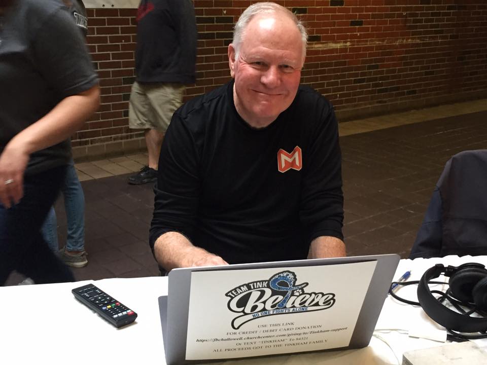 Munzing Media fills sports void by streaming past football games