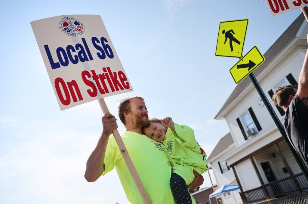 Dana Connors: Shipbuilding makes Maine work – BIW, union must reach accord