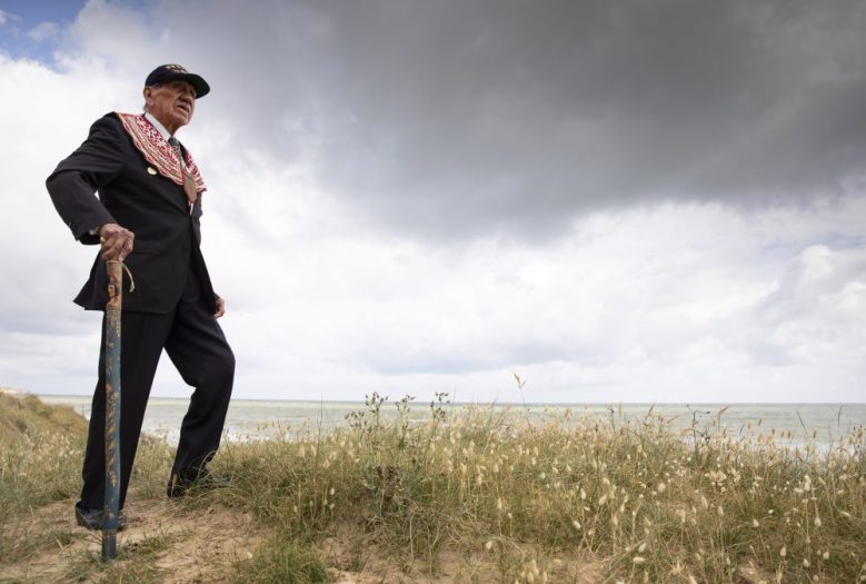 Maine veteran is among the few to mourn the D-Day dead at Omaha Beach