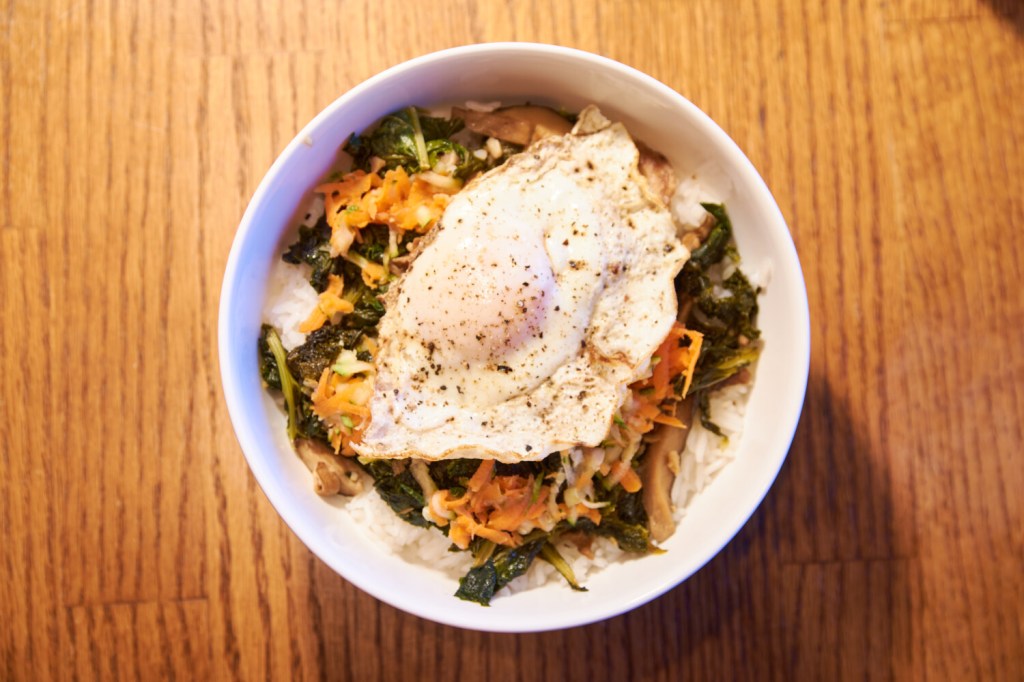 Homefront: Reproduce restaurant flavors with this easy version of bibimbap