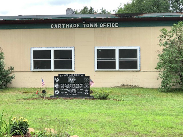 Carthage holding town meeting in parking lot