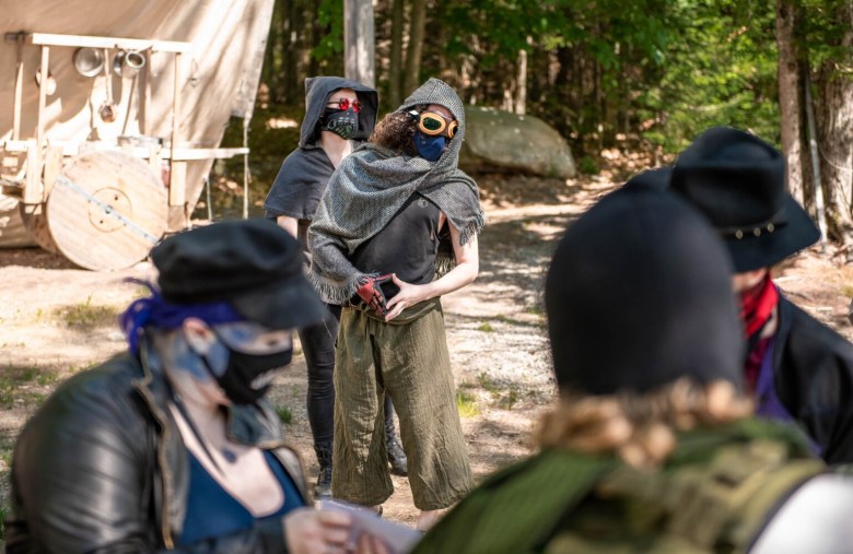 Welcome to Burgundar: Bring your imagination, your costume and your sword
