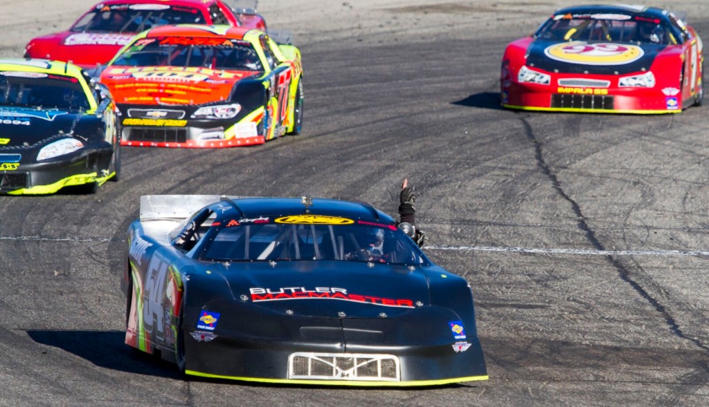 Beech Ridge Motor Speedway to allow fans on Saturday