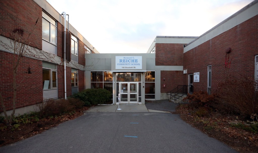 Man tried to coax student away from Reiche Elementary School area ...