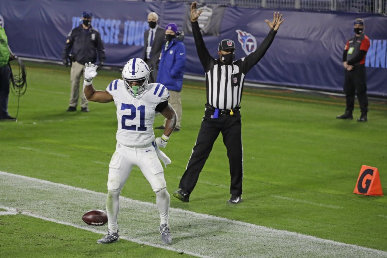 Colts take charge in second half, upend Titans