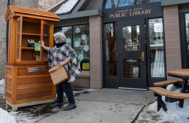 Winthrop’s Bailey Library introduces kiosk for curbside services