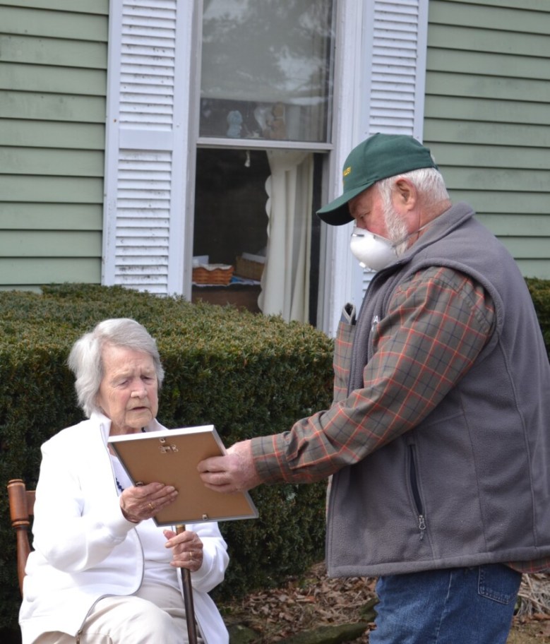 Washington’s oldest resident receives Boston Post Cane
