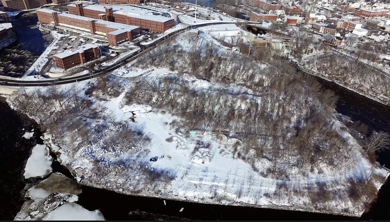 Townhouses proposed for vacant land on east side of Saco Island