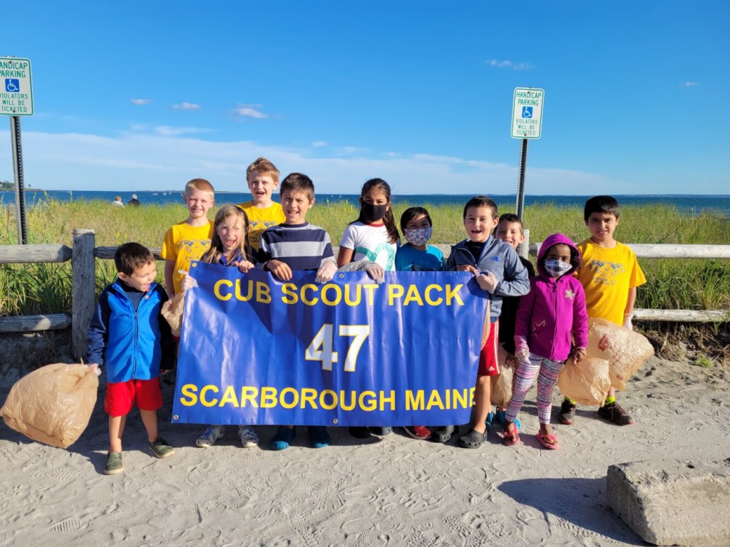 Scarborough Cub Scouts clean up beach