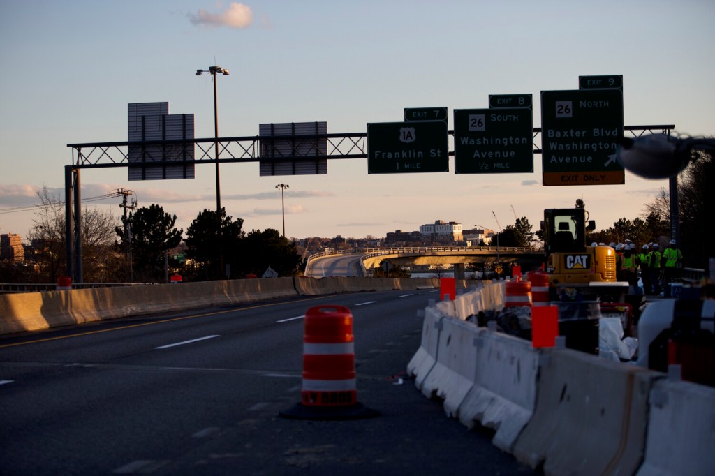 Highway fund raises new tensions over state budget negotiations