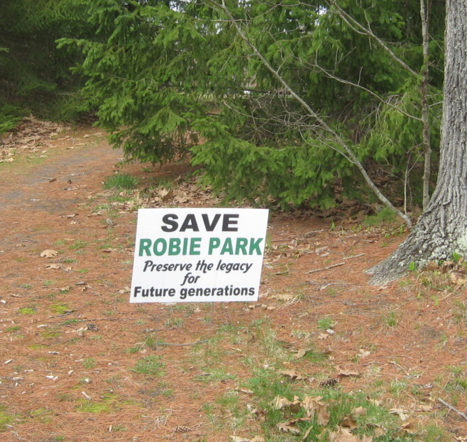Gorham neighbor has ax to grind over Robie Park trees