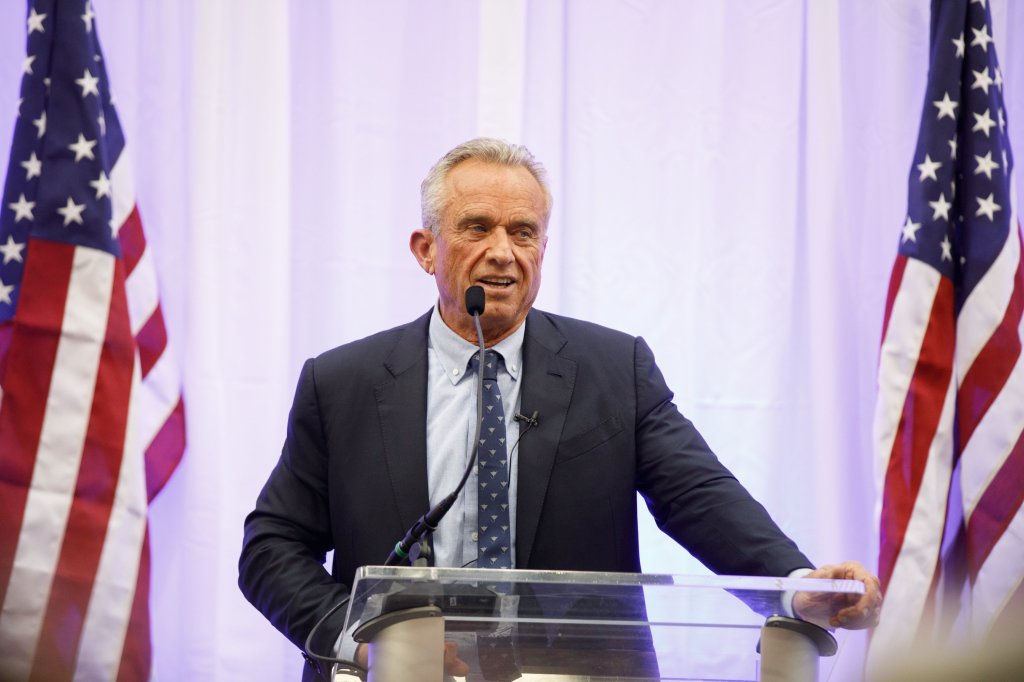Opinion: RFK Jr.’s nomination is irresponsible and dangerous