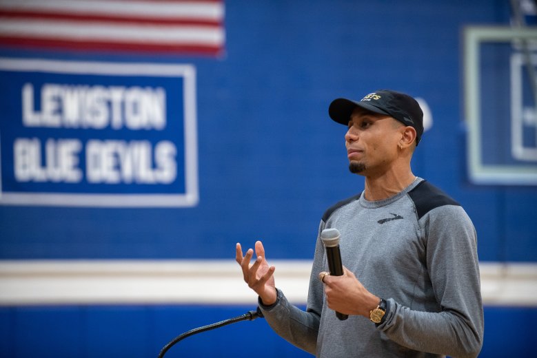 Isaiah Harris qualifies for 800 final at U.S. championships