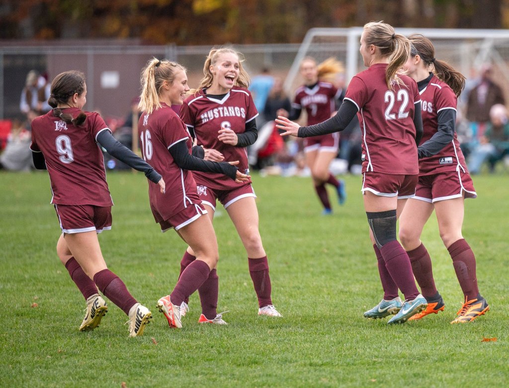 Girls soccer: Monmouth pulls away from Richmond in Class D quarterfinals