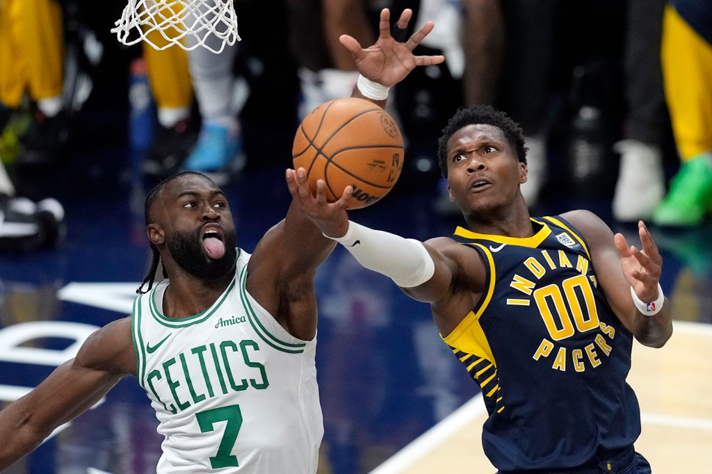 Pacers hand Celtics their first loss of season, 135-132 in overtime