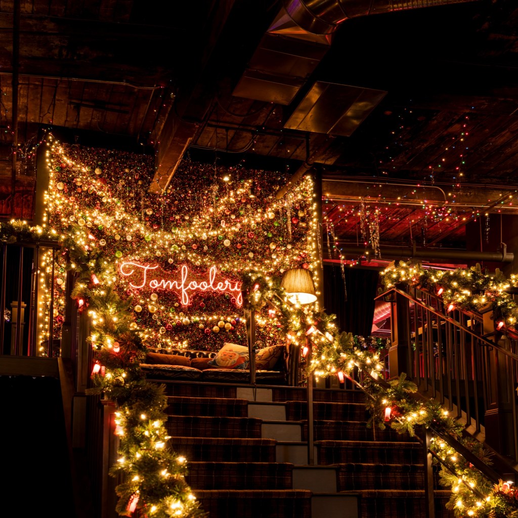 These southern Maine spots get all decked out for the holidays