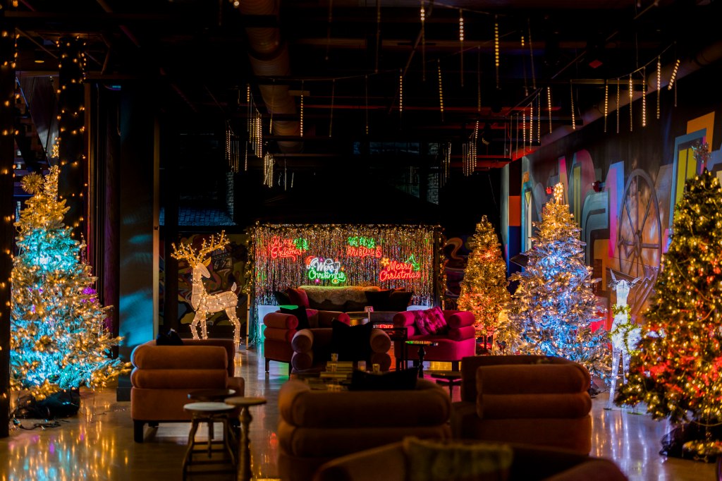These southern Maine spots get all decked out for the holidays