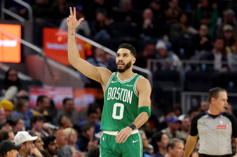 Celtics show signs of life in win over Warriors