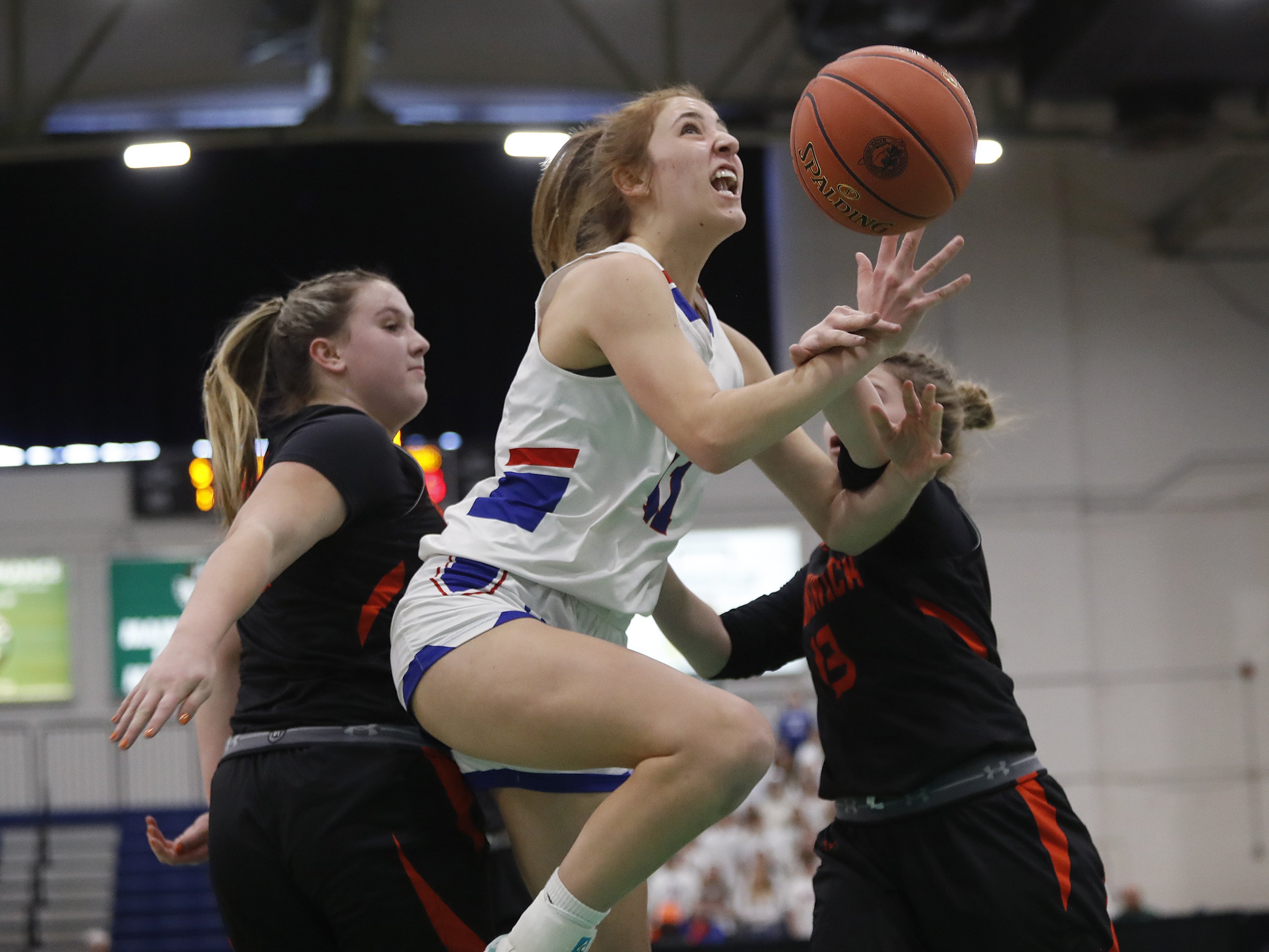Here are 10 girls basketball teams to watch in southern Maine