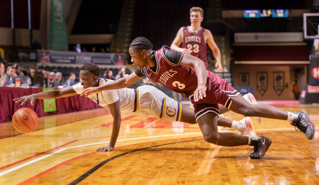 Cheverus boys stunned by Edward Little