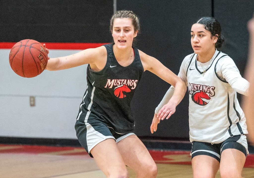 CMCC women’s basketball wins, UMA loses in USCAA tournament