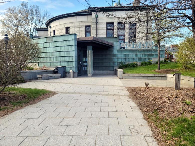 Farmington Public Library receives $500 grant for landscaping