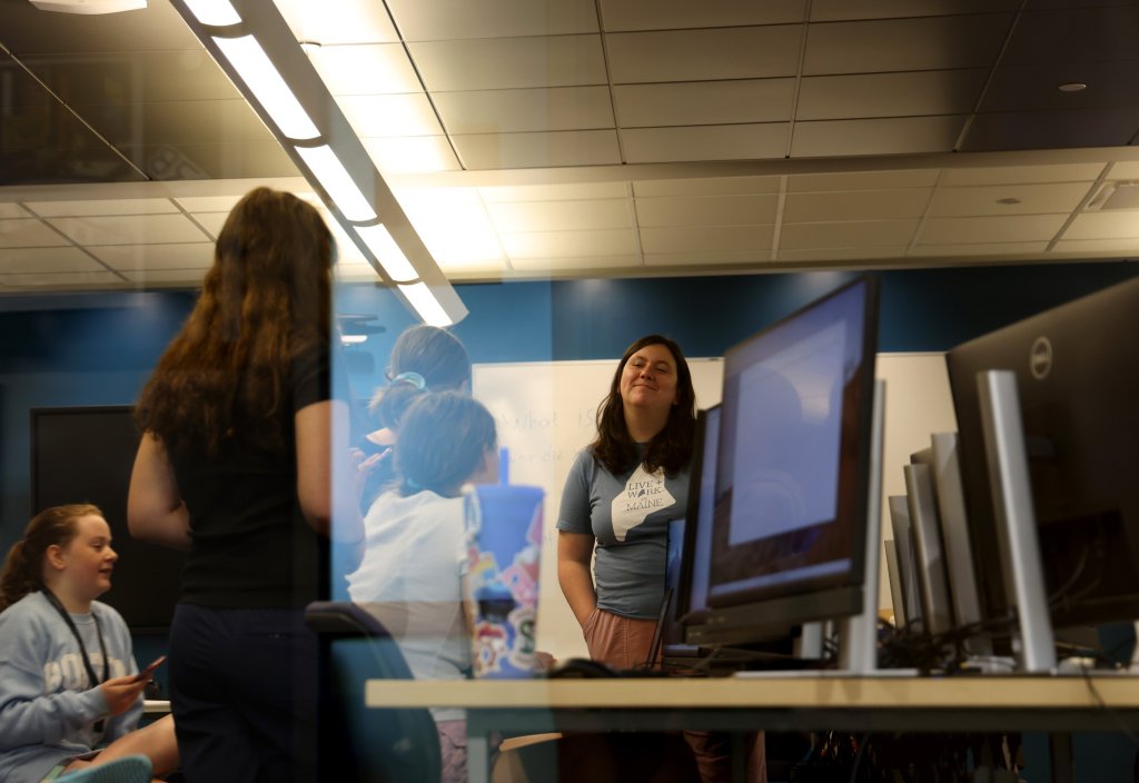 Girls Who Code is bridging the gender gap in STEM fields