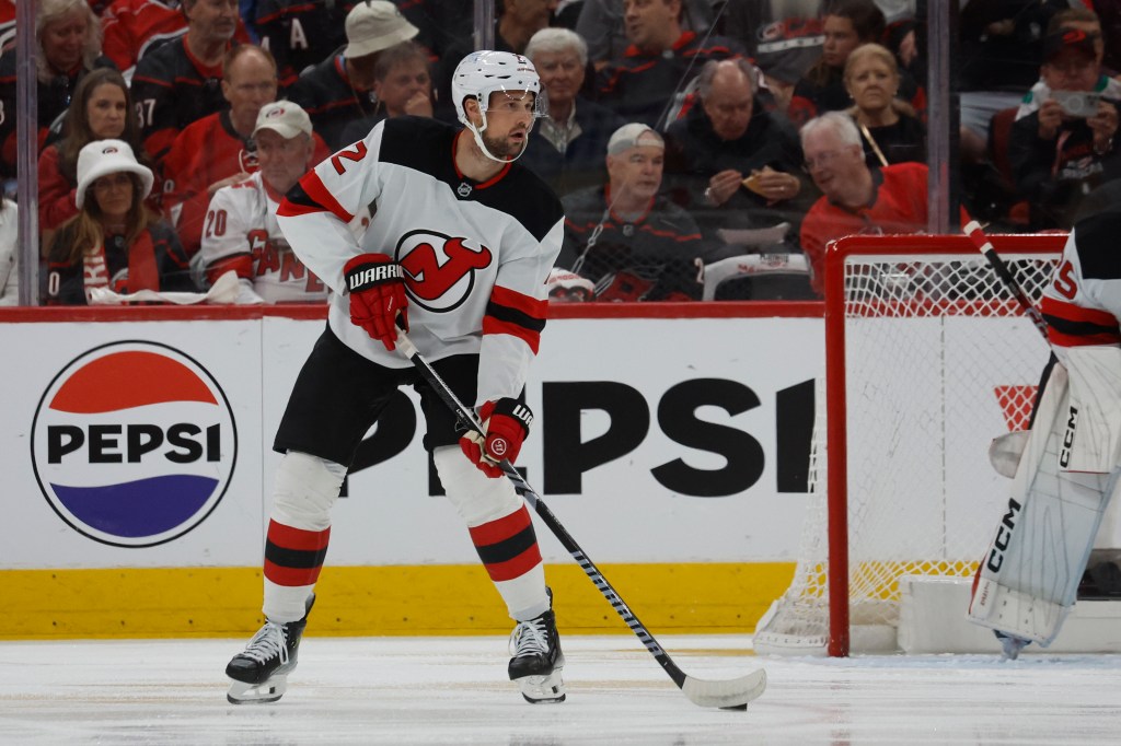 Biddeford native Brian Dumoulin signs with Los Angeles Kings