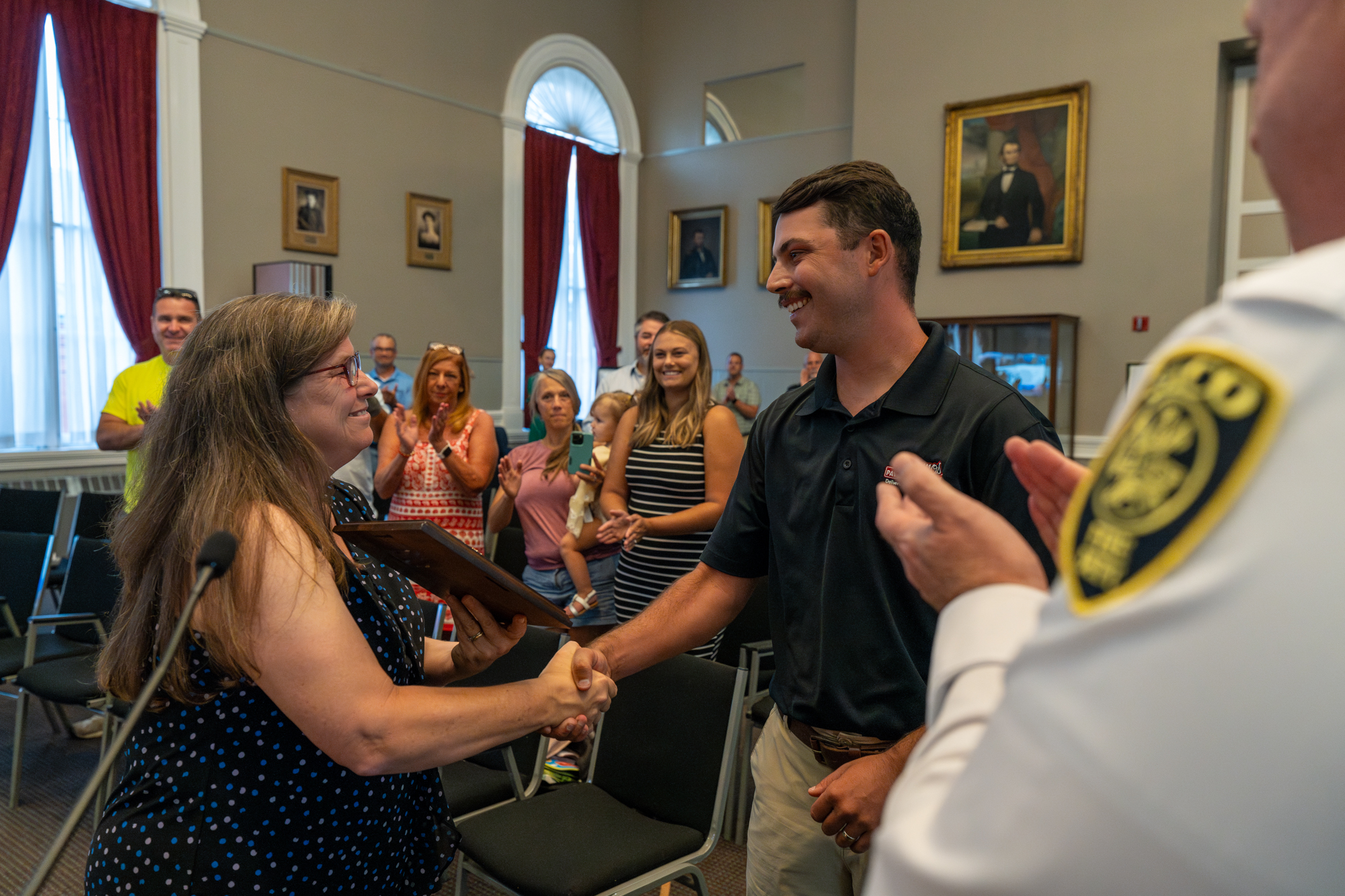 Windham man rescues Saco family from house fire, receives Citizen ...