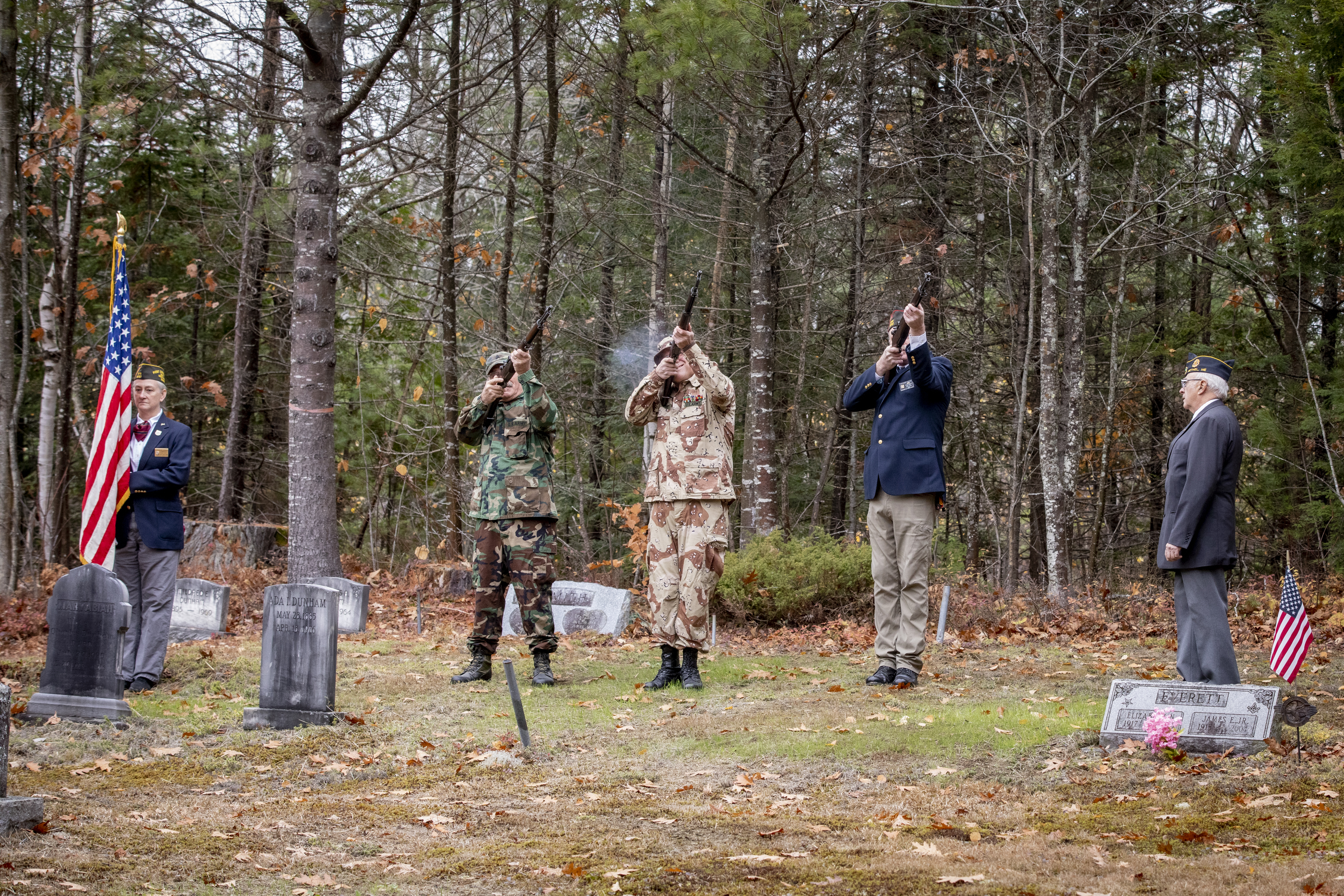 Decorated soldier’s final salute held in quiet Mason Township cemetery