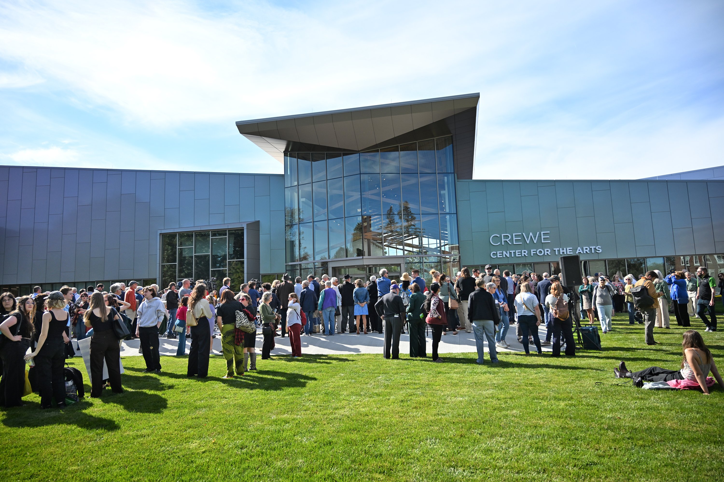 Tony Shalhoub helps open new USM arts center