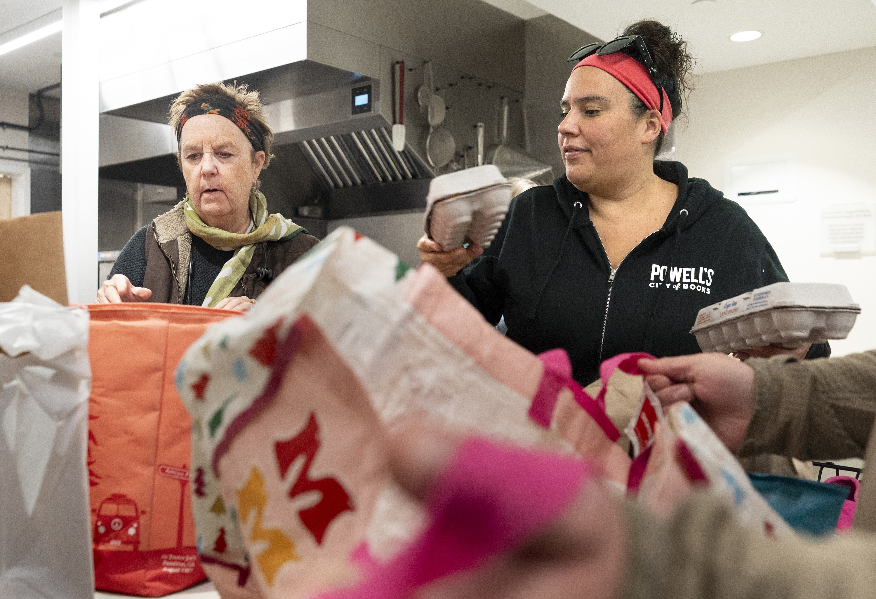 Portsmouth Naval Shipyard workers turning to food banks, aid programs ...