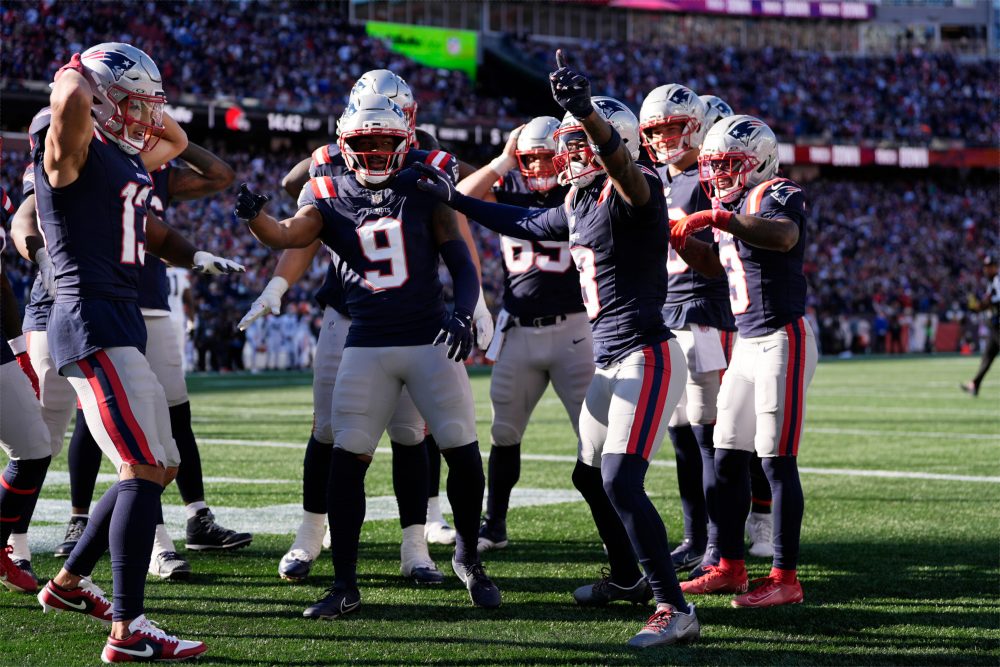 Drake Maye throws 3 TDs as Patriots win 5th straight game
