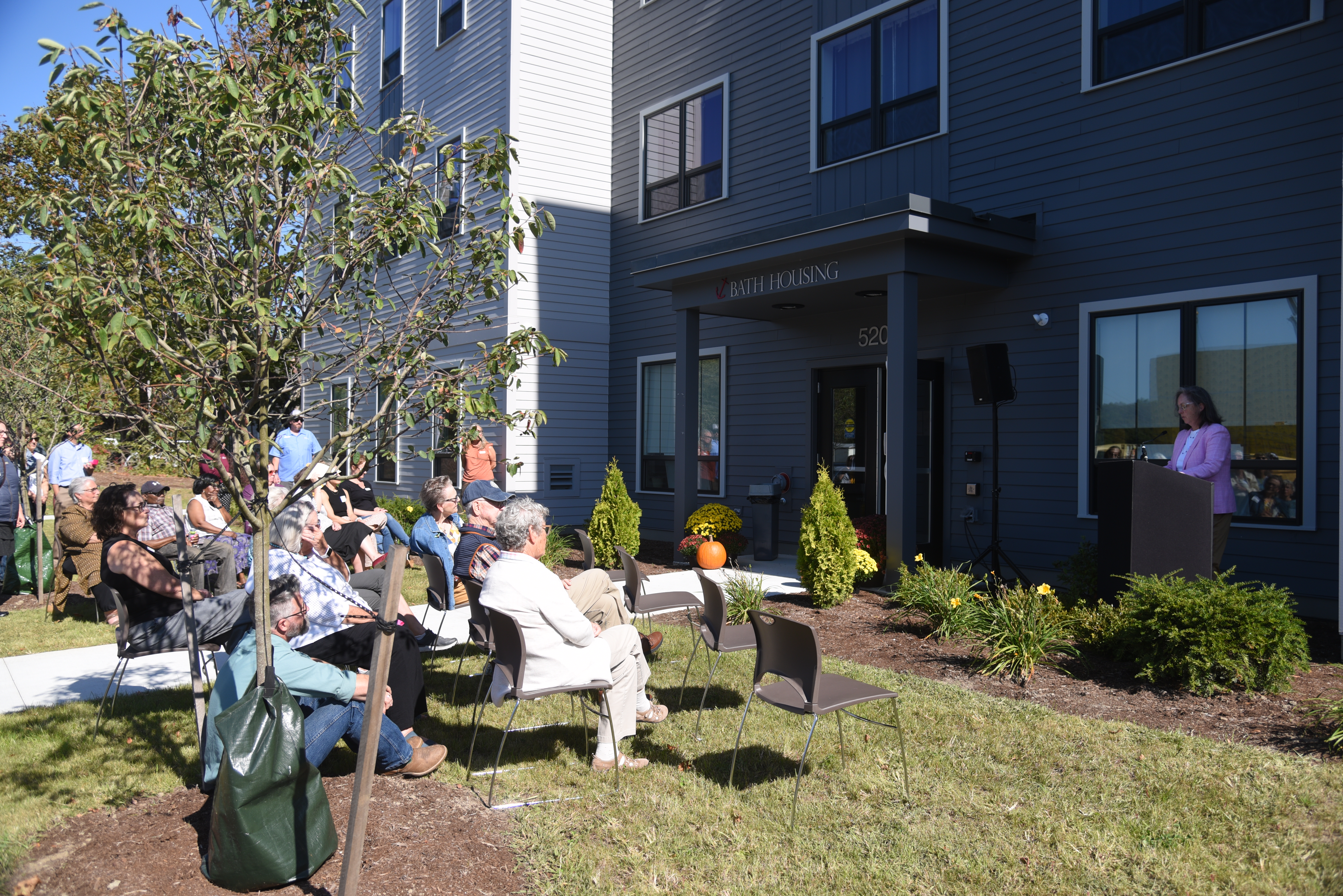 apartment complex bath