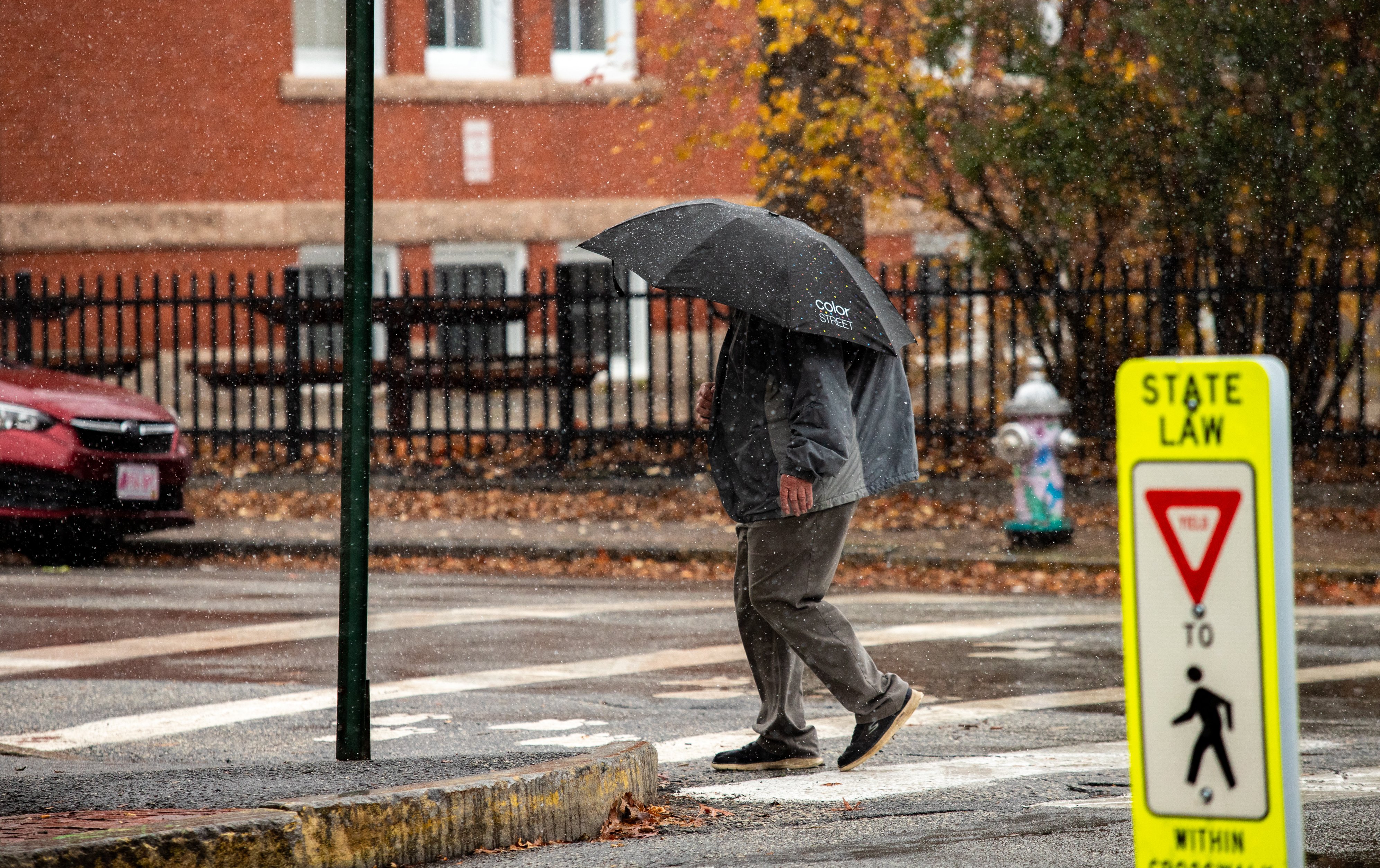 Southern Maine’s first snowfall of the season arrives — barely