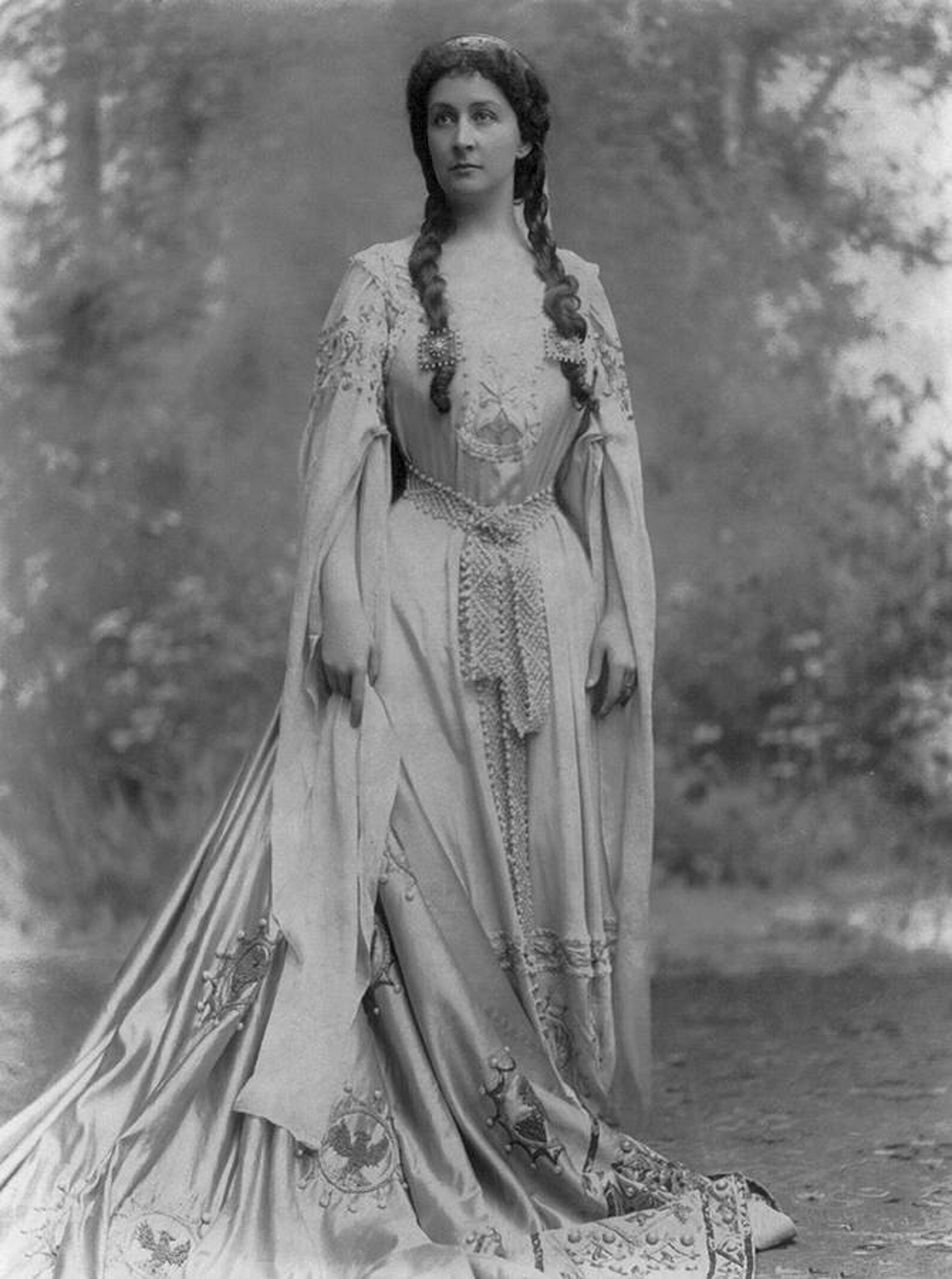 Singer Emma Eames from Bath was a superstar